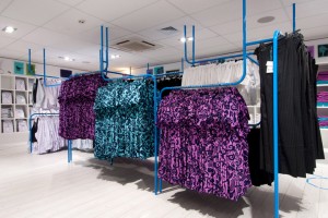 » Air New Zealand’s ‘Clothes Hangar’ by Gascoigne Associates & Saatchi ...