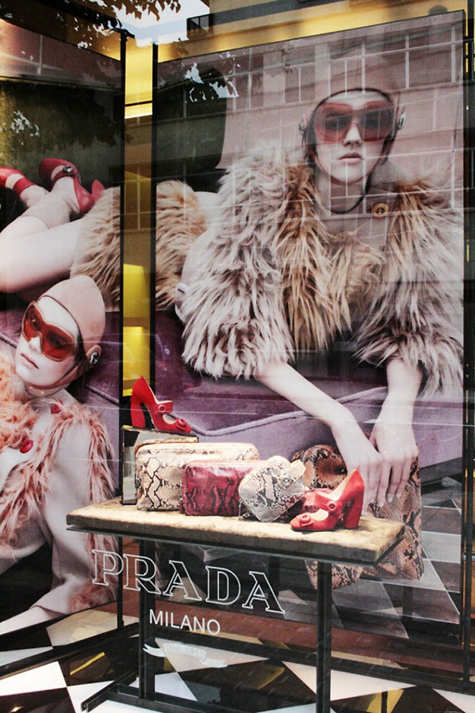 » Window Display and Photography: Play with Dimensions