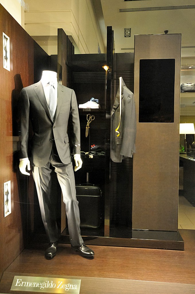 » Ermenegildo Zegna window display, Budapest
