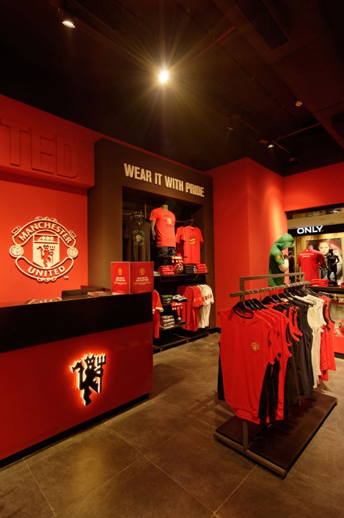 » Manchester United store, Mumbai