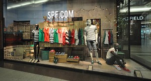 » Springfield window displays Summer 2012, Budapest