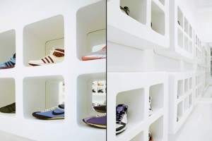 » SHOE STORES! Waffles shoe store by Beaverhausen, Brussels