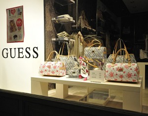» GUESS window displays Summer 2012, Budapest