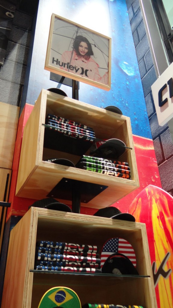 » FLOW store by Juan Diego Vasquez, Medellín