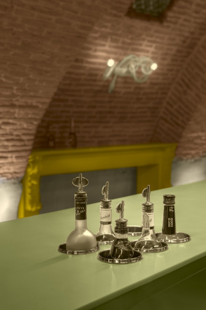 » Evolution Bar by Sebastian Barlica, Bucharest – Romania