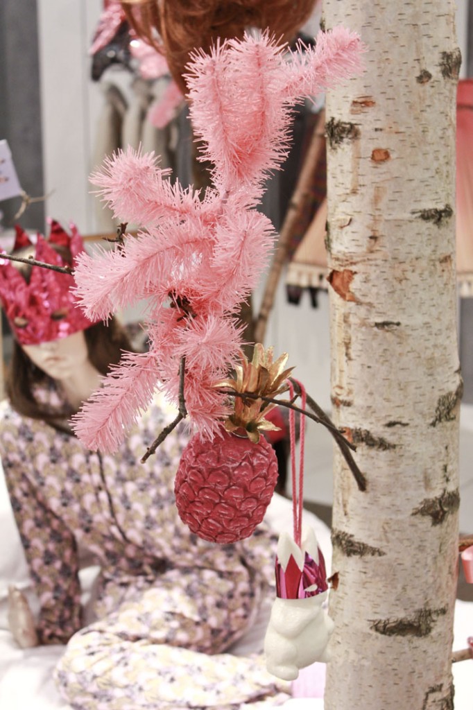 » Topshop Emma Cook Christmas installation by StudioXAG, London