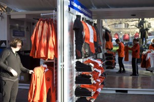 » adidas shipping container pop-up at Boston Marathon, by Boxman Studios
