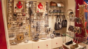 » Ruby Blue store by DxDempsey Architecture, Las Vegas