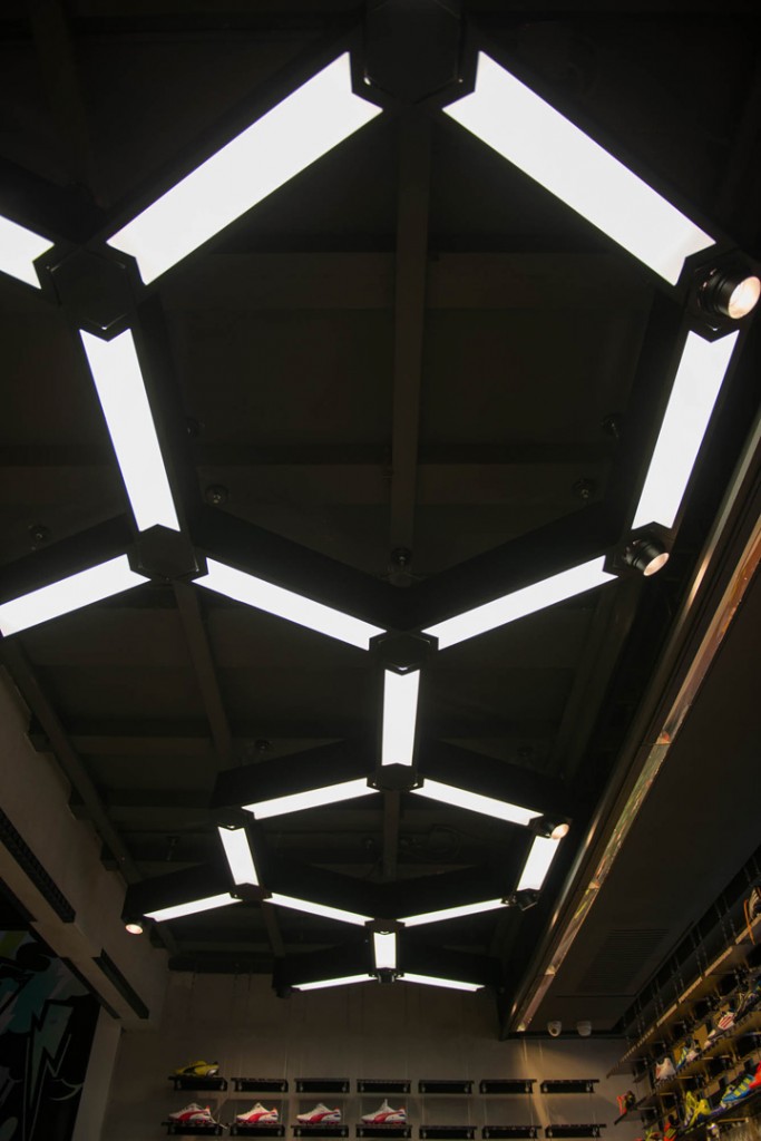 » Ari Football flagship store by Whitespace, Bangkok