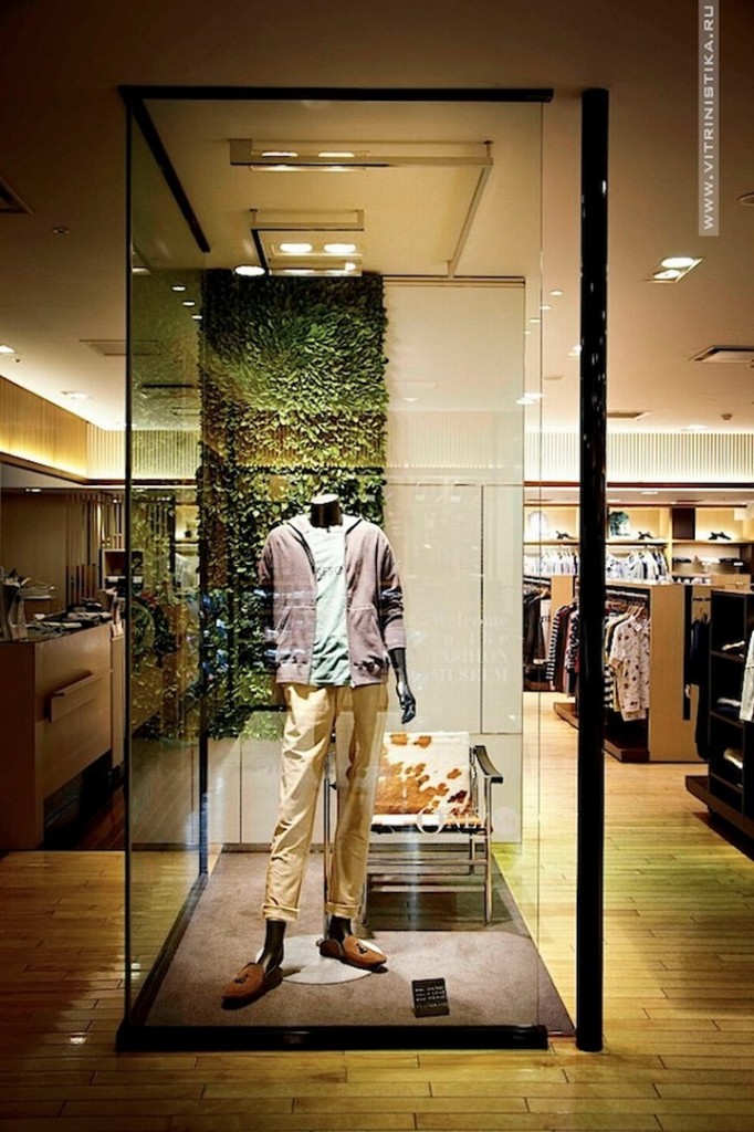 » Isetan department store windows, Tokyo