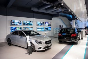 » POP-UP STORES! Mercedes-Benz pop-up store by Buro Loods, The Hague ...