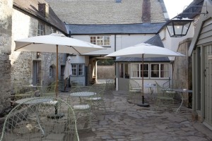 » The Talbot Inn, Somerset – UK