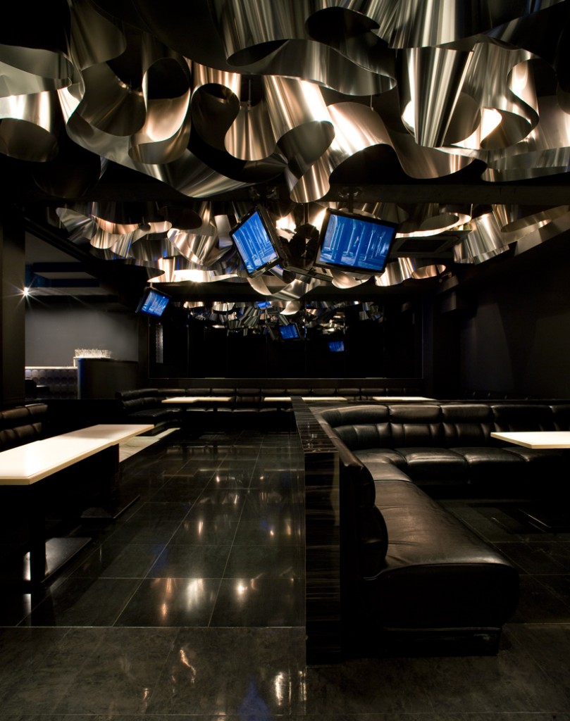 » HANA restaurant / bar by Moriyuki Ochiai Architects, Tokyo – Japan