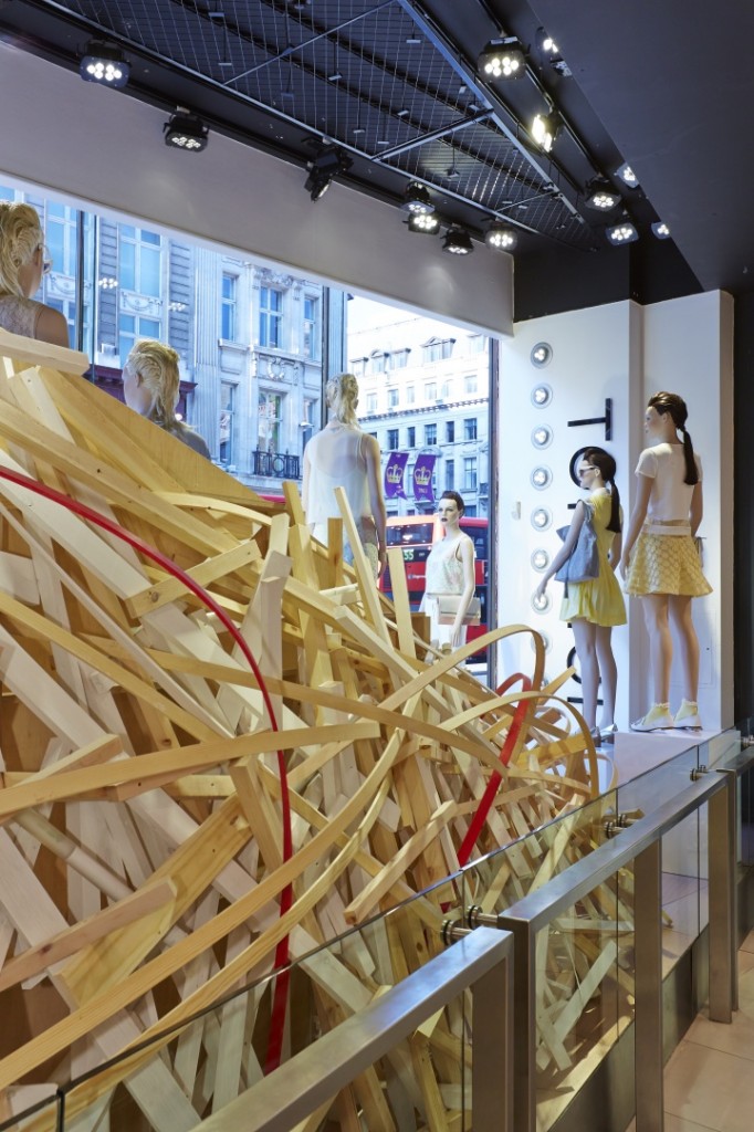 » TOPSHOP / TOPMAN windows at Oxford Circus by StudioXAG, London
