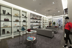 » Coach flagship store at 5th Avenue, New York City