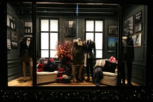 » GANT Christmas Shop Windows London!