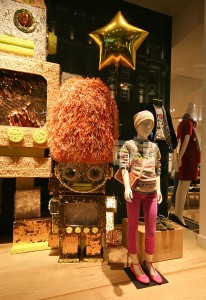 » J.Crew Christmas Shop Windows London!