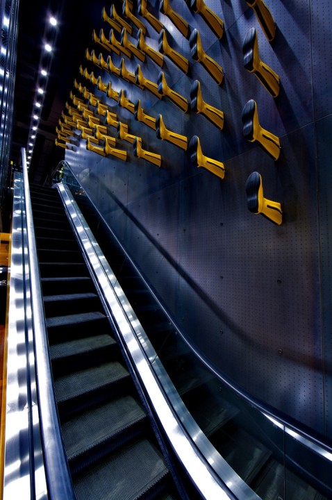 » Pirelli PZero flagship store, Milano – Italy