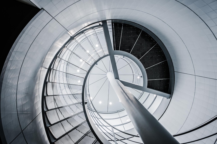 » McLaren headquarters by Foster Partners Woking UK