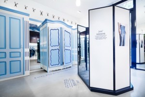 » Denim Bar Denham store, Amsterdam – Netherlands