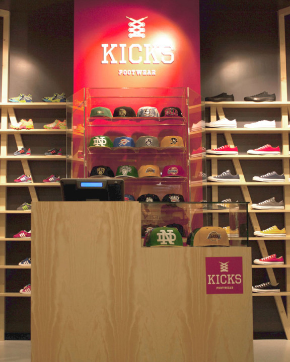 » Kicks store by Gonçalo Barata, Porto – Portugal