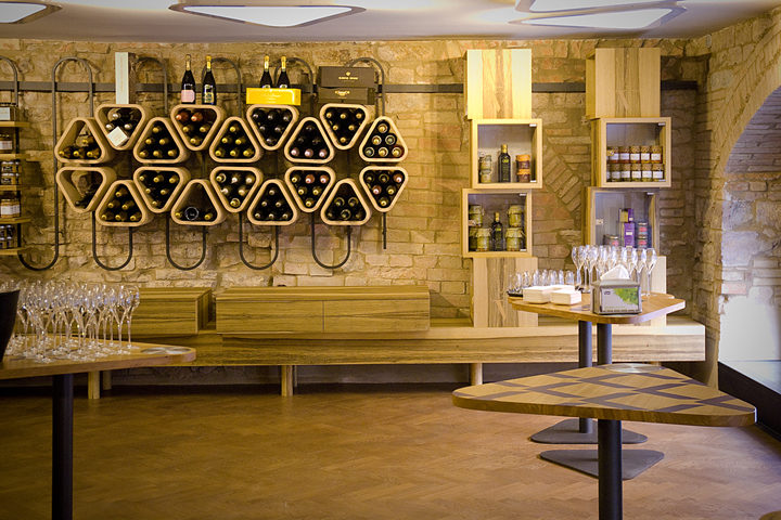 » Vivace bar and restaurant by BCPT, Perugia – Italy