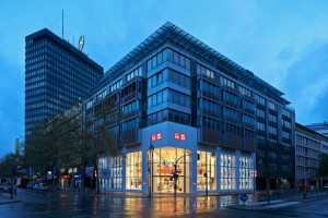 » Uniqlo Flagship Store by Wonderwall, Berlin – Germany