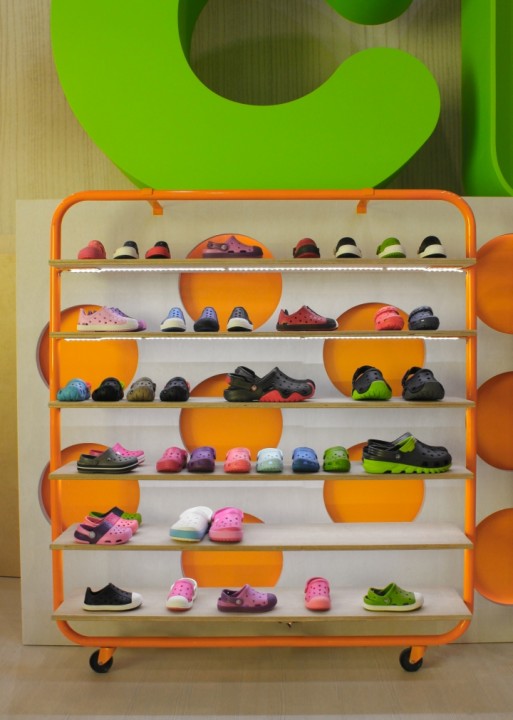 » Crocs Exhibition Stand by Mynt Design, UK