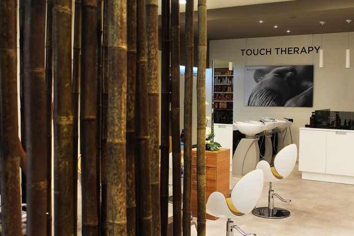 » Hair Stylist Salon by STUDIO 06, San Maurizio – Italy