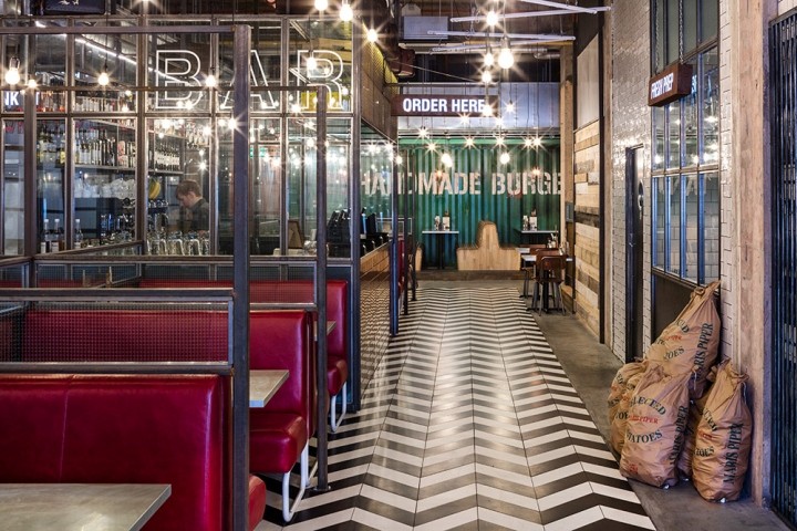 » Handmade Burger Co Restaurant by Brown Studio, Birmingham – UK
