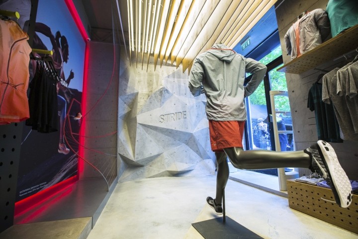 » Stride Running. Store & Brand Design by Rosie Lee for A3 Sport ...