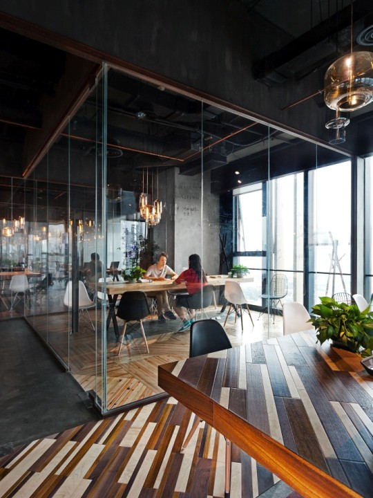 » Leo Digital Network Headquarter by LLLab, Shanghai – China