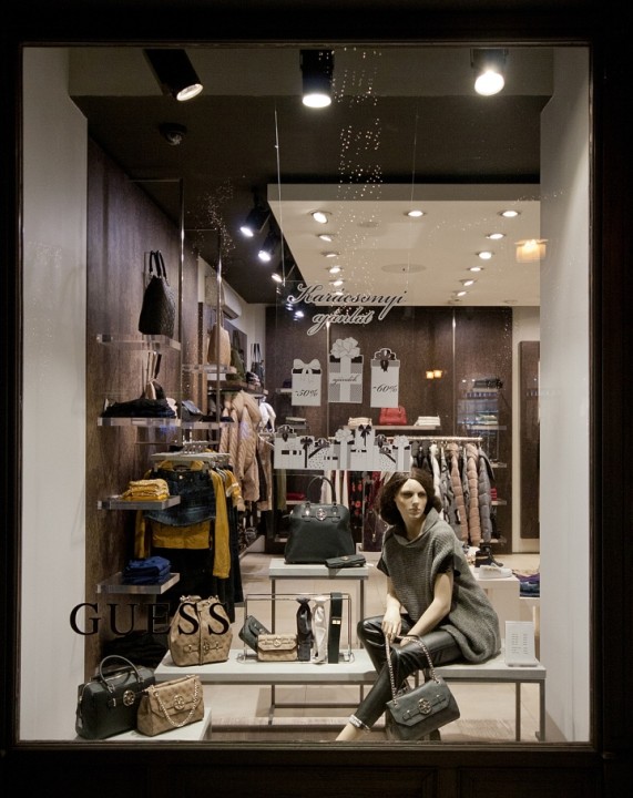 » Guess Windows 2015 Winter, Budapest – Hungary