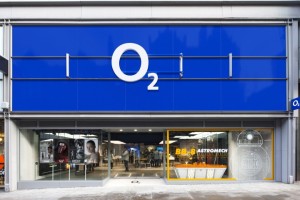 » O2 concept store by Dalziel & Pow, Manchester – UK