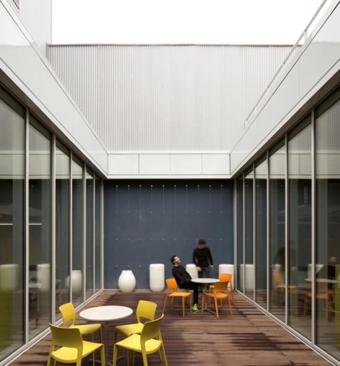 » JM0 open-space by FUSO atelier d’architectures, Saint-Ouen – France