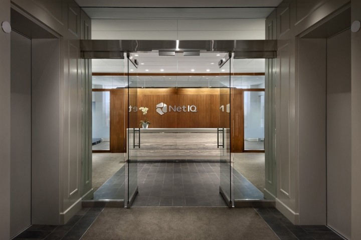 » NetIQ offices by STG Design, Houston – Texas