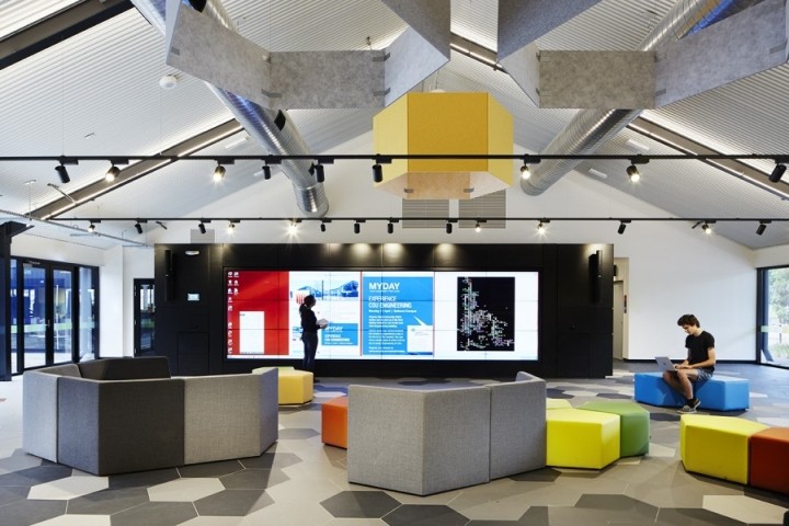 » Charles Sturt University Engineering Building by ThomsonAdsett ...