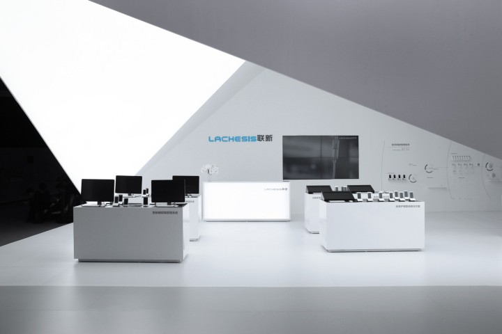 » United Imaging Healthcare booth by VAVE at CMEF 2016, Shanghai – China