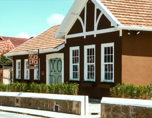 » XODÓ contemporary warehouse by Packaging Brands, Petrópolis – Brasil