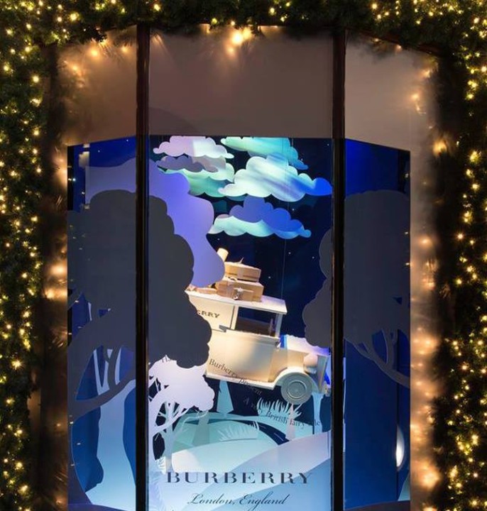 » Christmas window display by Burberry and Harrods, London – UK