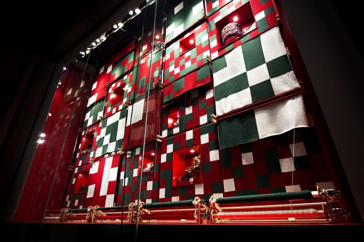 » Seibu Shibuya Christmas window installation by we+, Tokyo – Japan