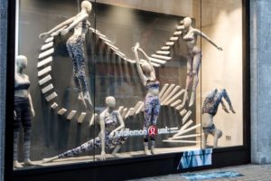» Lululemon shopwindow by Prop Studios, London – UK
