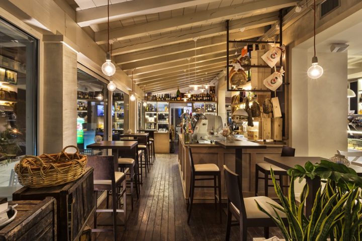 » La Luma wine bar by Tecnam Progetti & Afa Arredamenti, Mantova – Italy