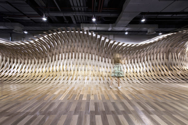 » TREESSUN Floor Exhibition Hall Design by TOWOdesign