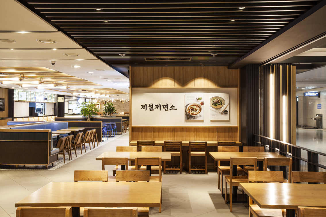 » CJ FOODWORLD Incheon International Airport Passenger Terminal 1 by ...