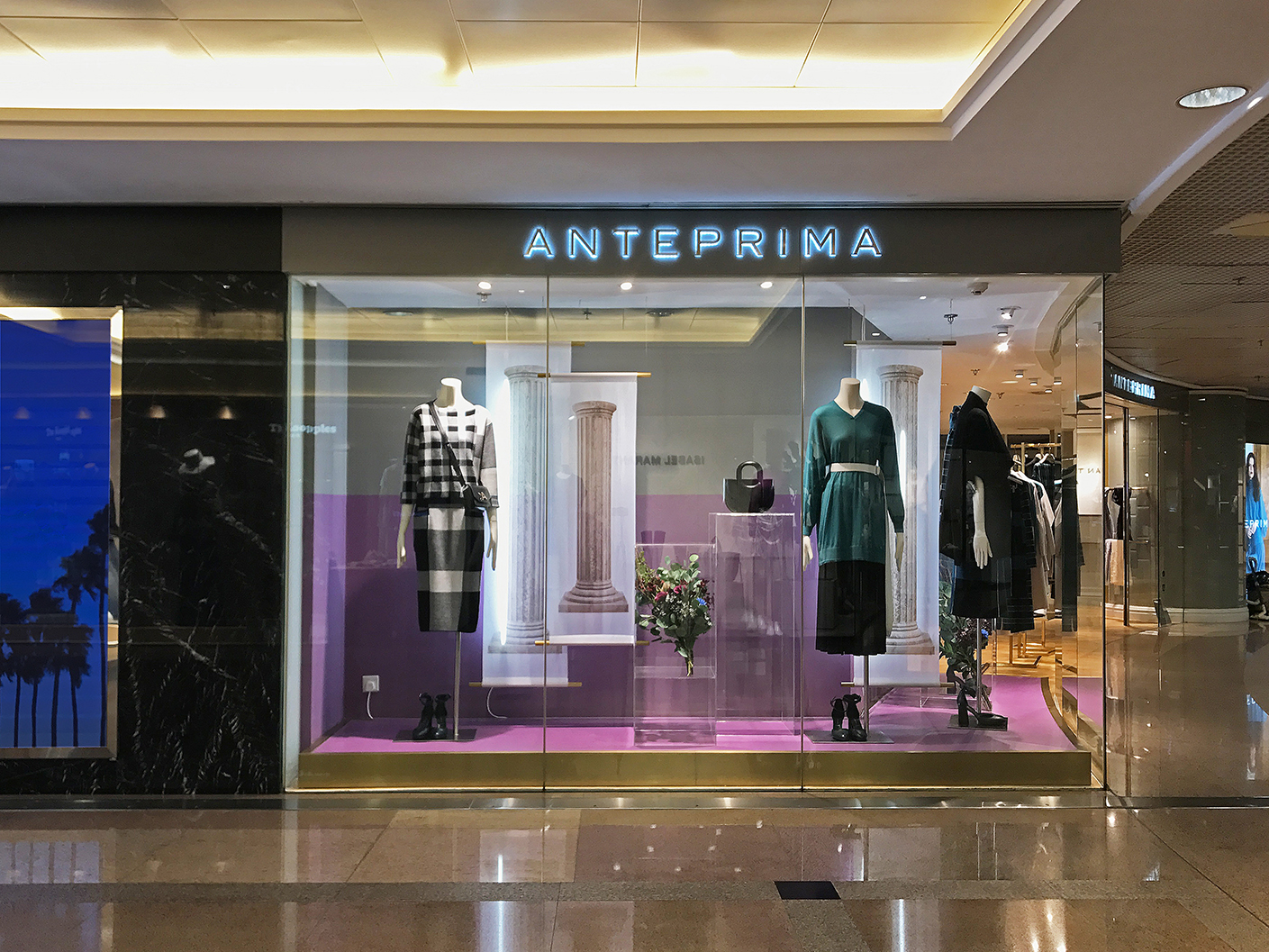 » Anteprima HK Window Display by GLADC studio
