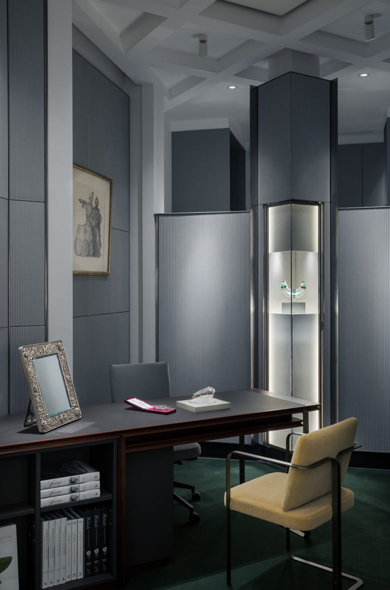 » WALDO WORKS DESIGN MODERNIST GALLERY INTERIOR FOR THE PRESTIGIOUS ...