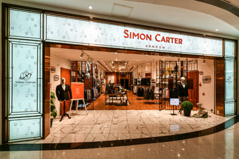 » Simon Carter | Design by 4dimensions Retail Design India