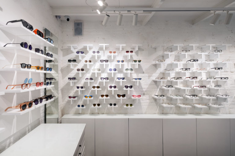 » Ultramodern eyewear in a historic setting