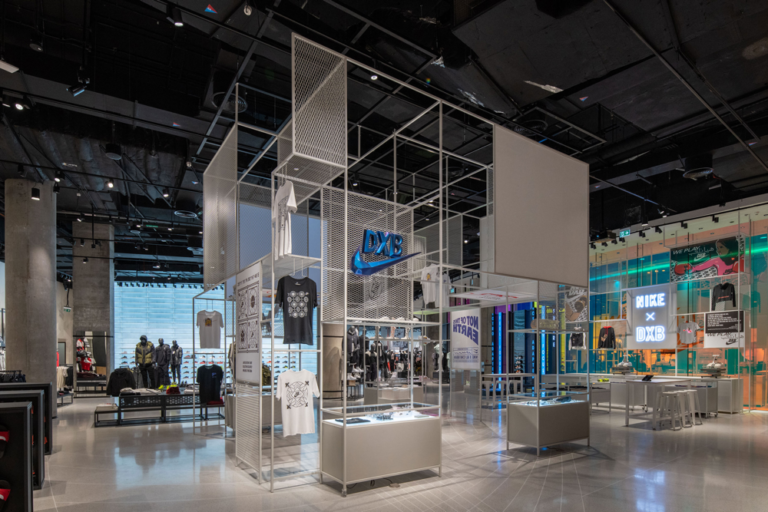 » Nike flagship store